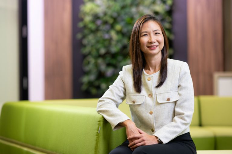 Children and their devices: How to strike the right balance – Schoolbag